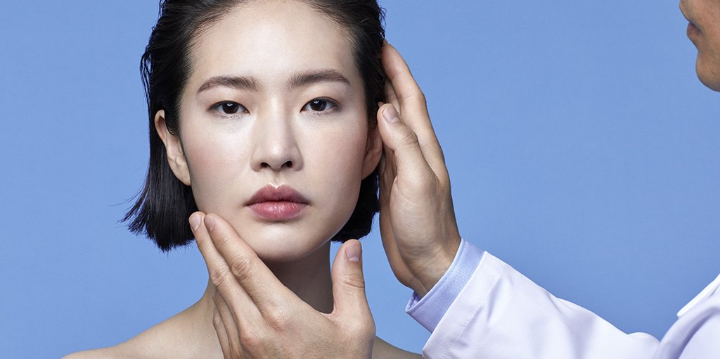 Pete pigmentare pe fata: Cauze, Solutii, Produse La Roche Posay